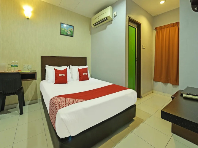 Oyo 90644 M Three Hotel - Sitiawan