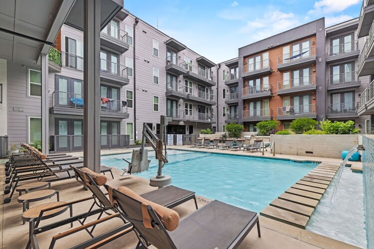 Placemakr Downtown Austin - Austin, TX