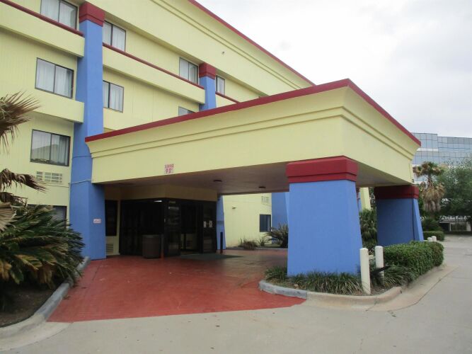 Oyo Townhouse Houston Airport North - Spring, TX