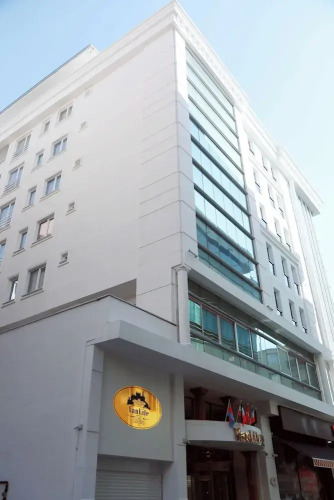 Van Life Hotel - Van