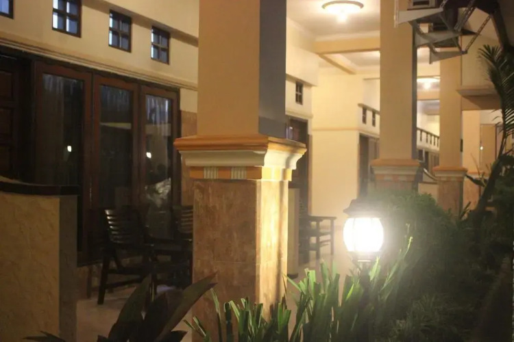 Bromo View Hotel - Probolinggo