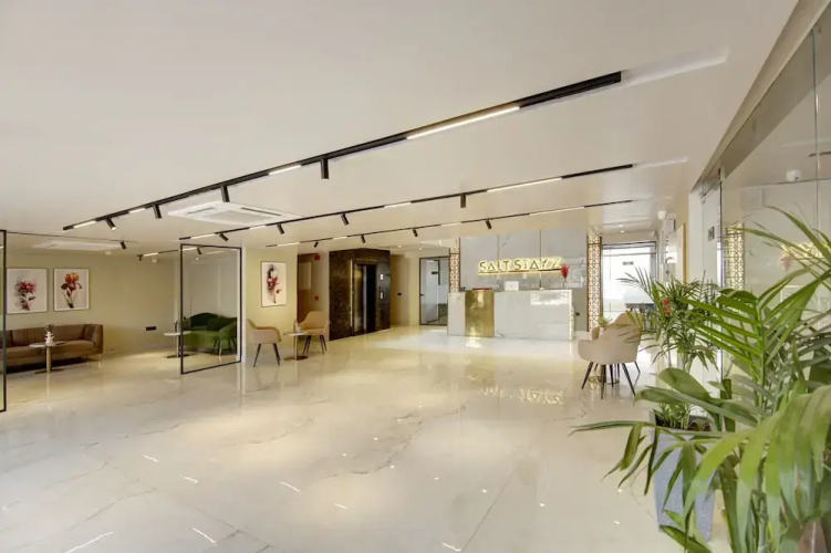 Saltstayz Premier - Near Golf Course Road & Sector 57 - Gurugram