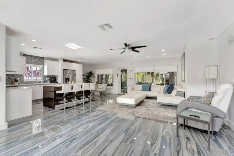 Daddy House-victoria Park With Pool - 포트로더데일