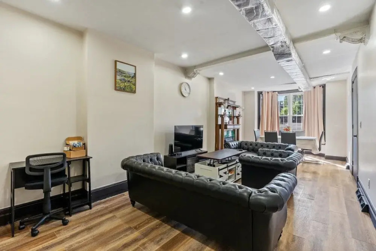 Spacious Home In Troy - Troy, NY