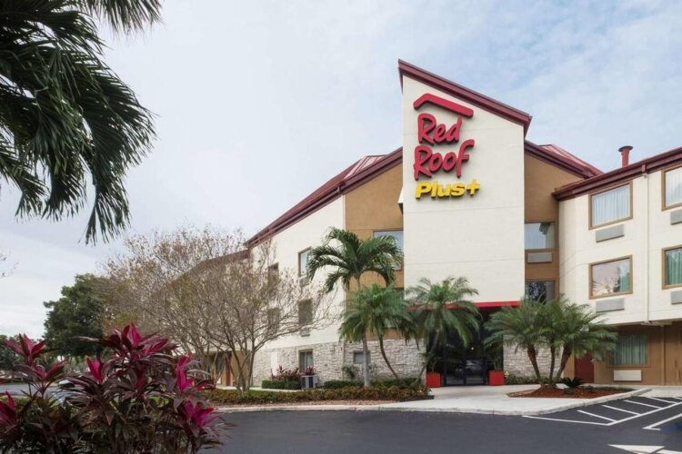 Red Roof Inn West Palm Beach Hotel - West Palm Beach, FL