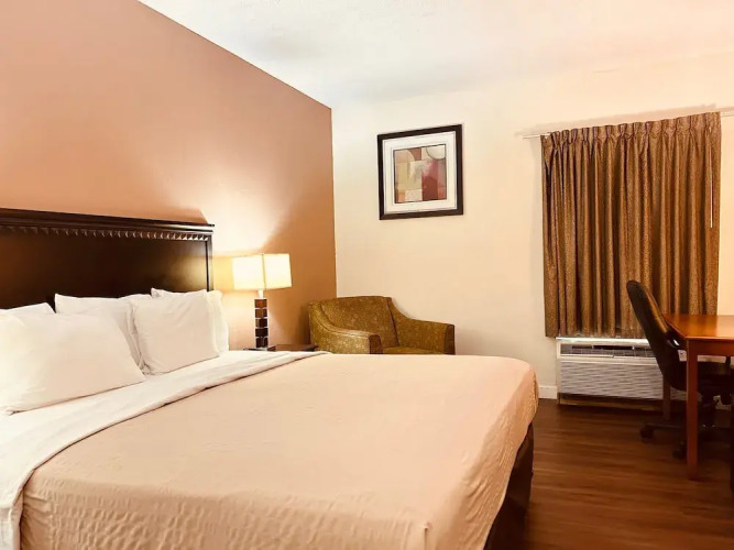 The Best Inn & Suites - Homewood, IL