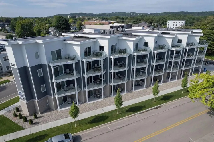 539 Bay St. Lake View Condo Unit 304e - Traverse City, MI