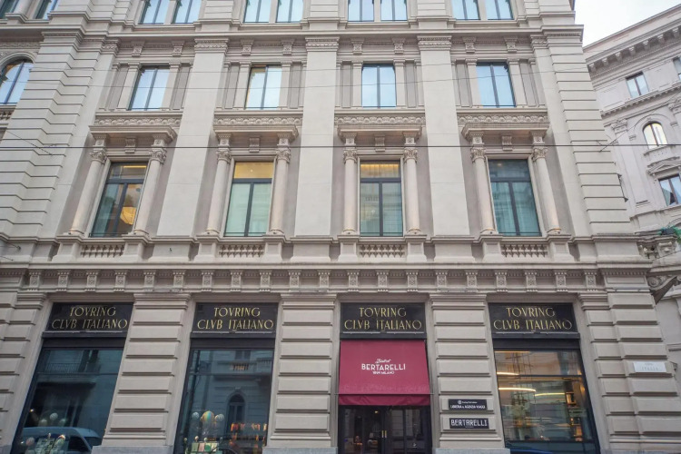 Duomo Smart Suites - Милан