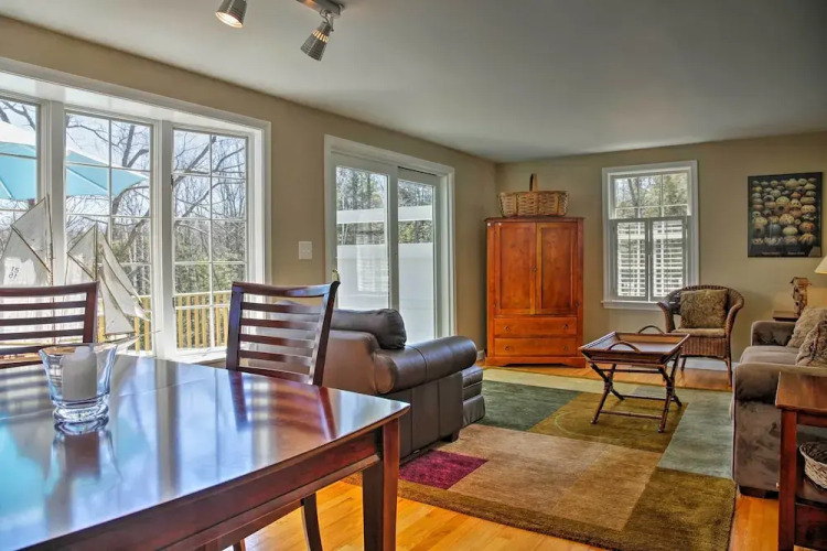 Peaceful Waterfront Apt W/ Deck, 22 Mi To Portland - Freeport