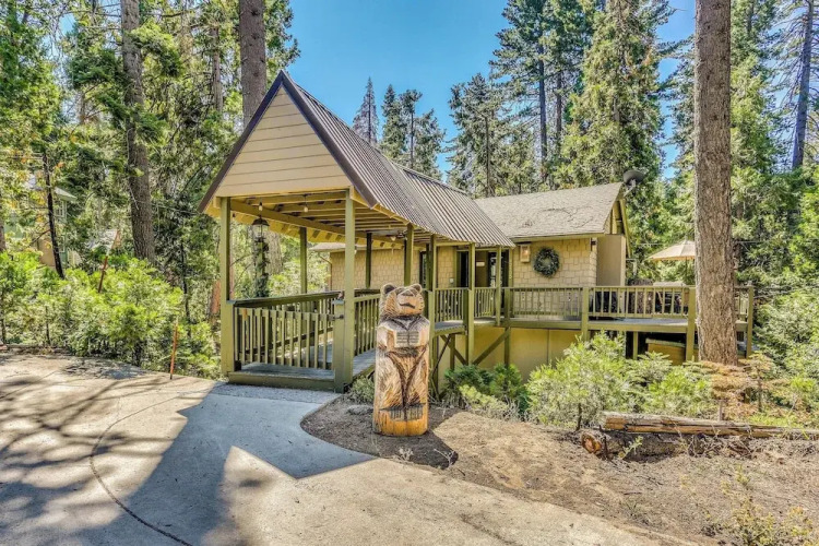 Cozy 'Bears Hideaway' Cabin ~ 3 Mi To Shaver Lake! - China Peak Mountain Resort, CA