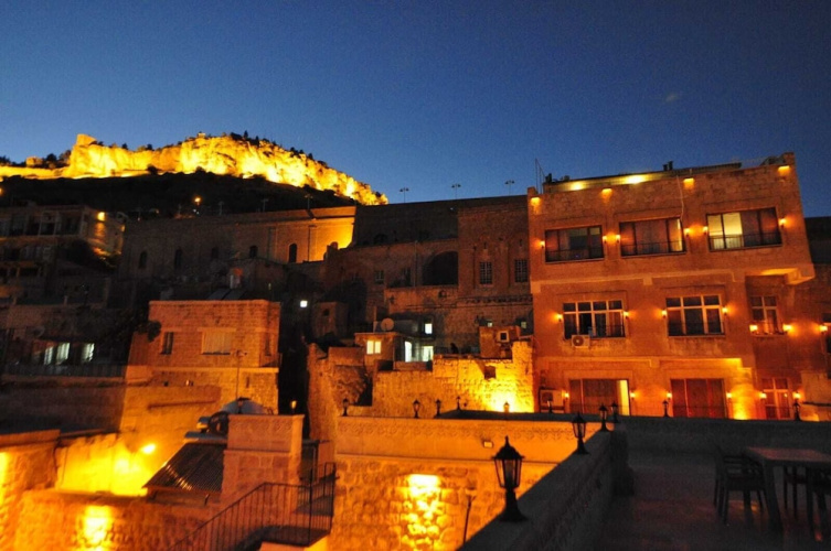 Kasr-i Ahenk Konaği - Mardin