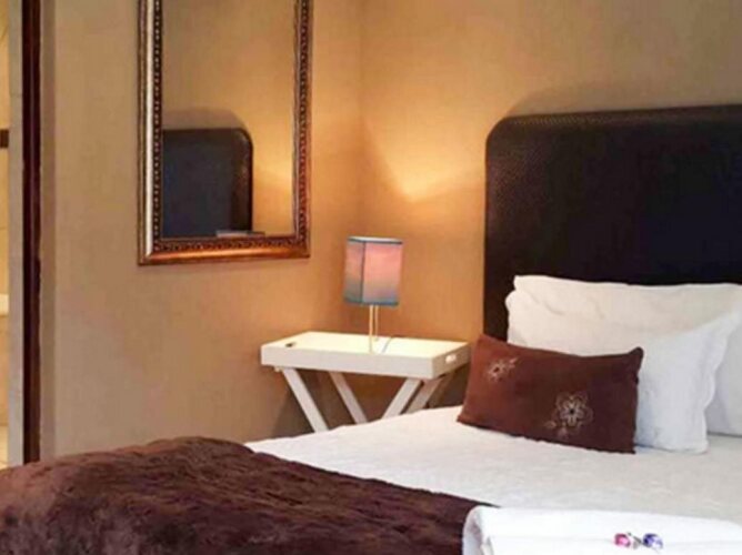 Homestay Travel Guest House - Krugersdorp