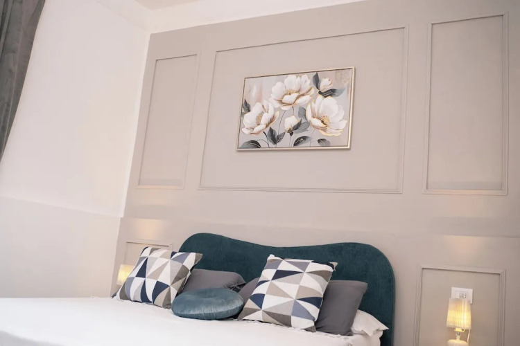 Sister's House - Pisa