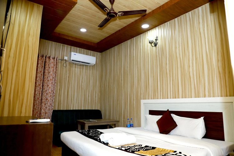 The Mountain View - Rishikesh