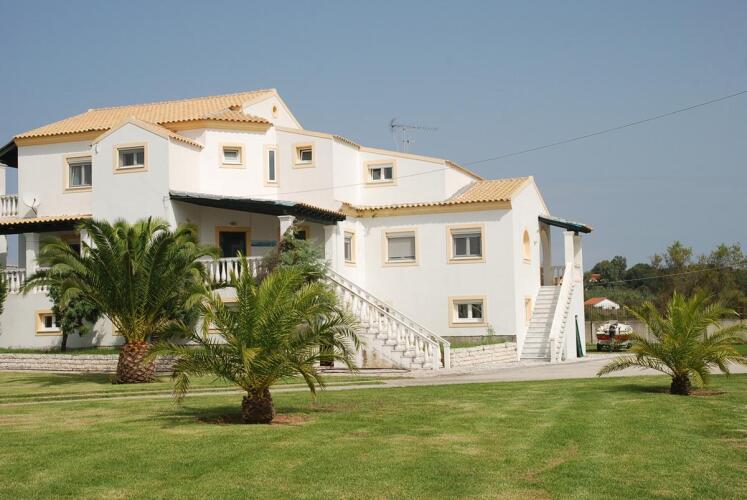 S&c Kosmos Beach Resort - 科孚島