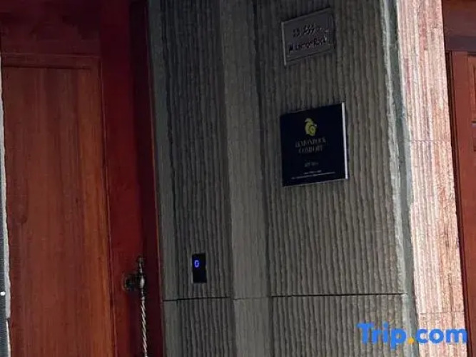 Lemonrock Comfort - Malé