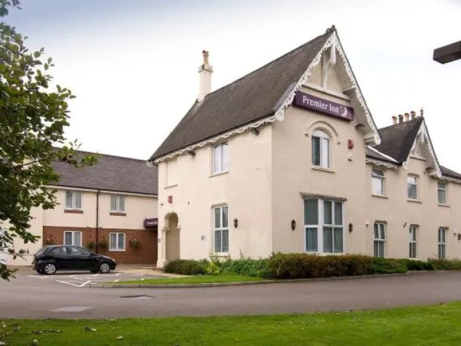 Taunton Ruishton (M5, J25) - Taunton