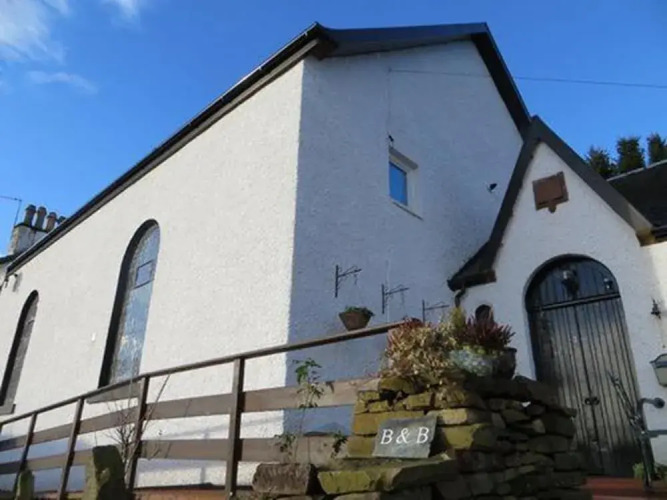 Kip In The Kirk - Lago Lomond