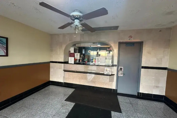 Oyo Hotel Jonesboro Near Atlanta Airport - Jonesboro, GA