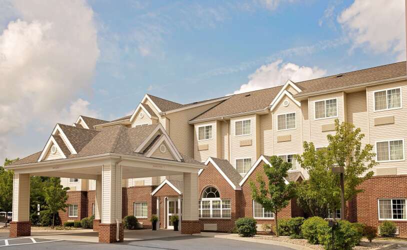 Microtel Inn & Suites By Wyndham Geneva - Seneca Lake, NY