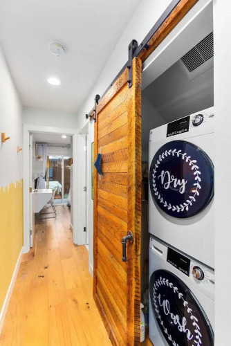 Quaint Studio Loft Retreat In Hcity - 디모인