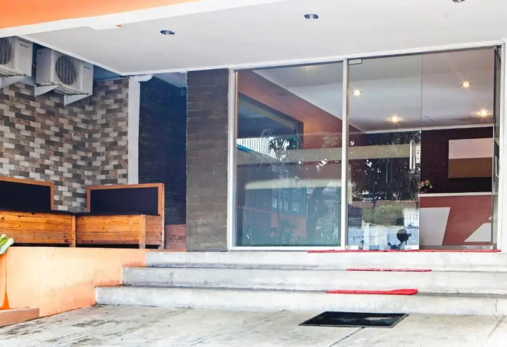 Reddoorz Syariah Near Btc Fashion Mall - Bandung