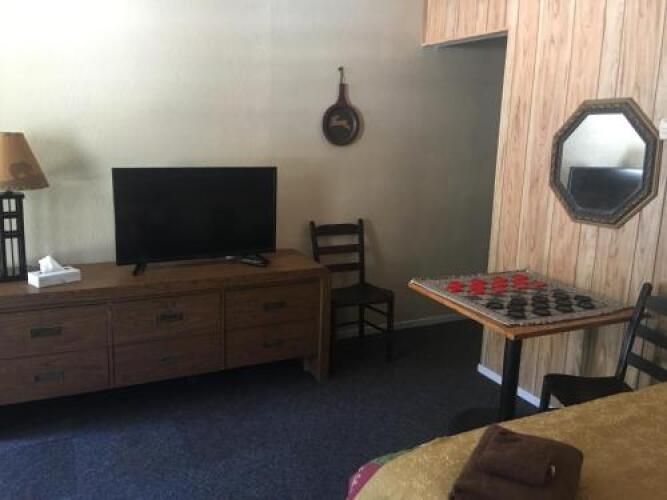 Dusty Boots Motel - Cloudcroft, NM