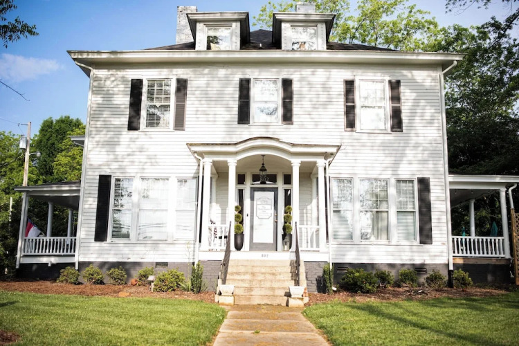The Trott House Inn - Hickory, NC