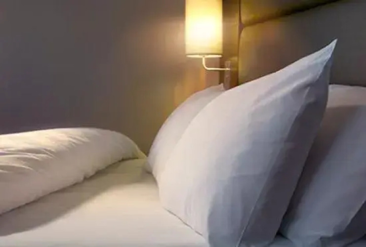 Premier Inn  Cheltenham Central (West/a40) - Cheltenham