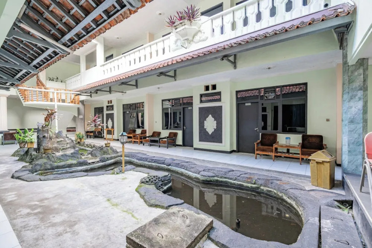Capital O Hotel Abadi - Tasikmalaya