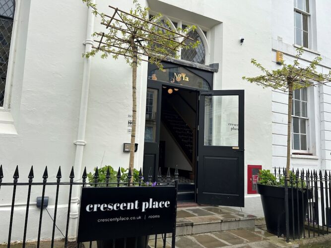 Crescent Place - Gloucestershire