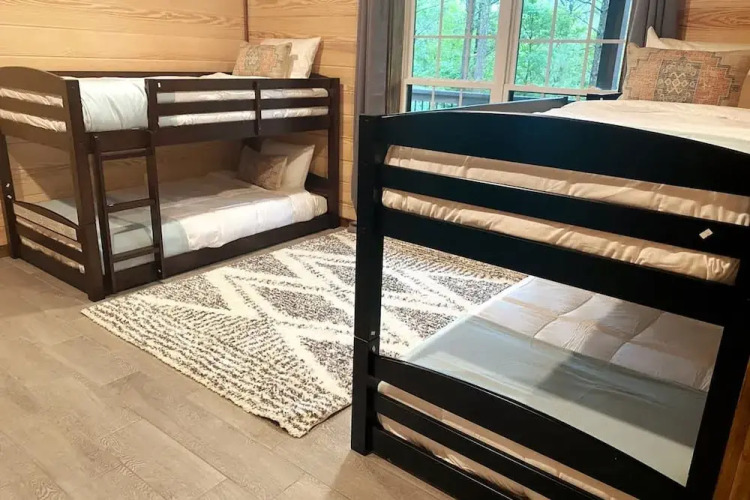 Family-friendly Broken Bow Cabin W Spa Game Room - Broken Bow, OK