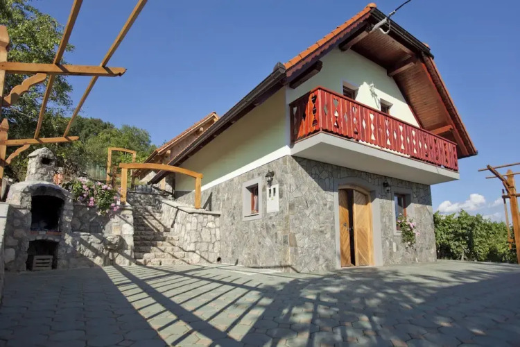 Vineyard Cottage Lustek - Novo mesto