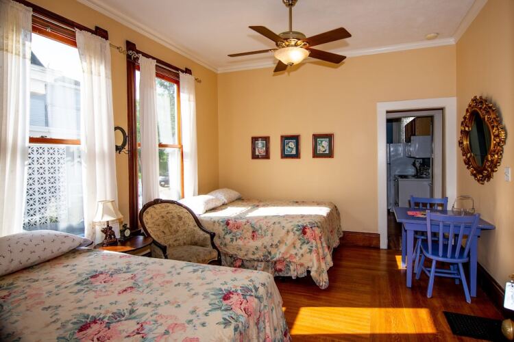 Serendipity Resort & Suites - Grand Haven, MI