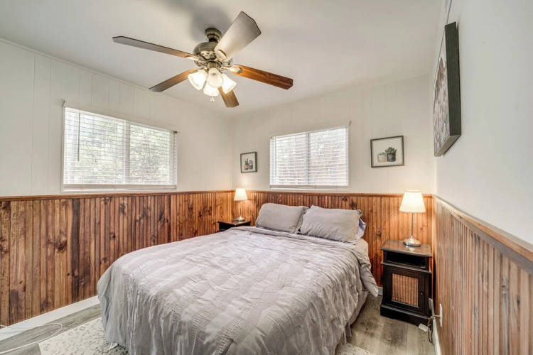 Near Fossil Creek & Trails: Scenic Pine Cabin! - Strawberry, AZ