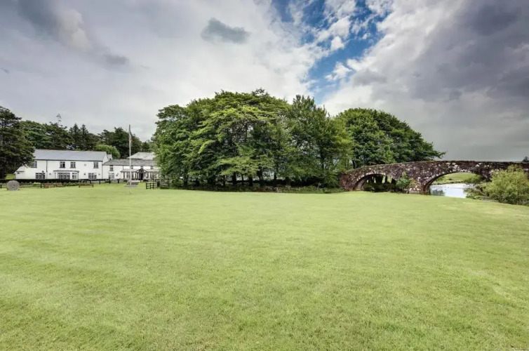 Two Bridges Hotel - Dartmoor Forest