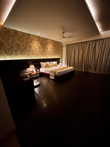 Hotel Kings Cliff - Faridkot