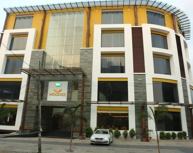 Woodies Bleisure Hotel - Kozhikode