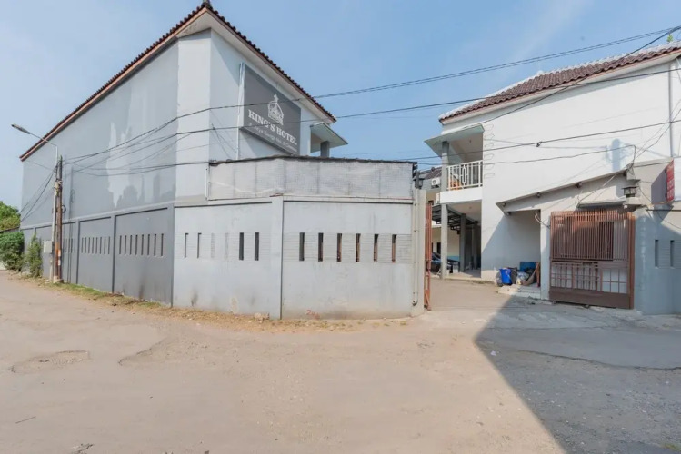 Reddoorz @ Kings Hotel Near Csb Mall - Cirebon