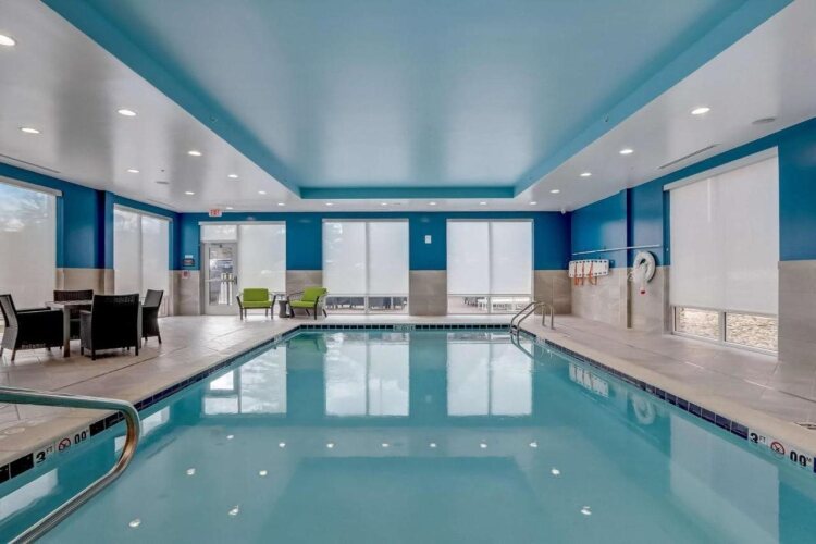 Hampton Inn & Suites Cincinnati Midtown Rookwood - 신시내티