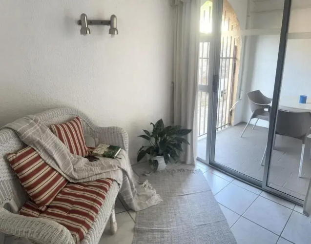 Room-busa House - Triple Room - White River