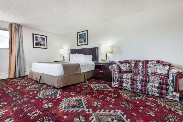 Travelodge By Wyndham Laramie - Laramie, WY
