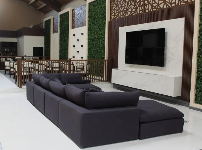 Hangar Inn Tijuana - San Diego, CA