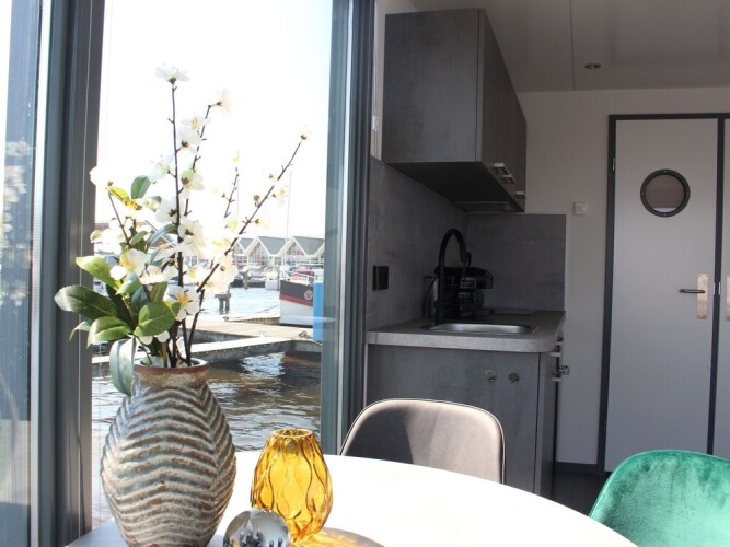 Cozy Houseboat At The Edge Of The Marina With Beautiful View - Heemskerk