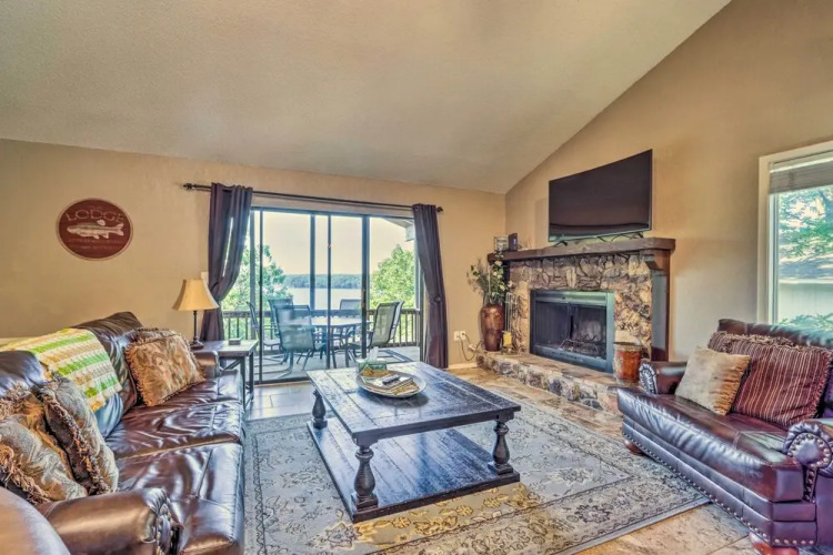 Screened Porch, Resort Perks: Osage Beach Cabin! - Camdenton, MO