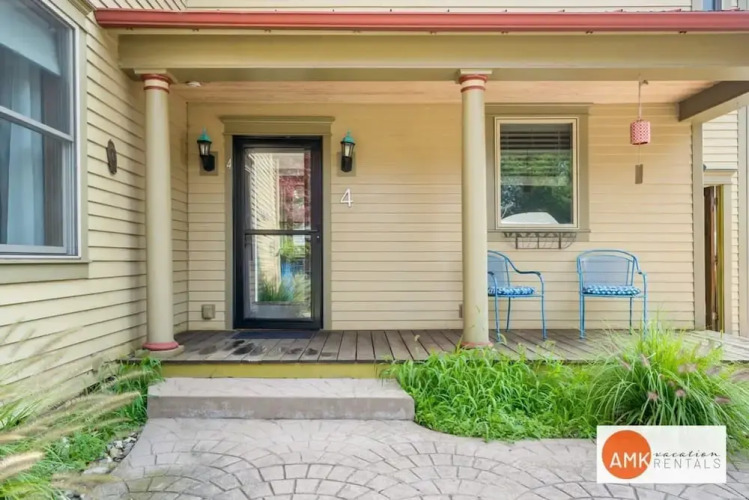 Lake Life Getaway - Condo Near Downtown - Saugatuck, MI