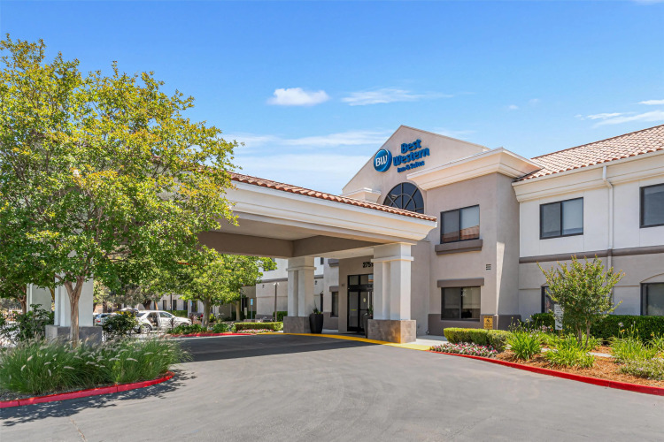 Best Western Valencia/six Flags Inn & Suites - Santa Clarita, CA