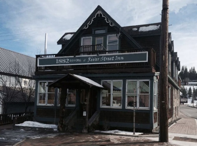 1882 Bar And Grill At River Street Inn - Truckee, CA