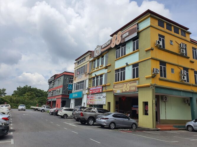 Oyo 90964 Melody 88 Inn - Miri