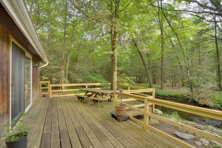 Secluded Stroudsburg Home - 5 Mi To Ski Resort - Tannersville, PA